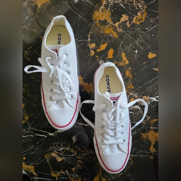 Converse | Shoes | Converse Chuck Taylor All Star Womens Low Cut White ...